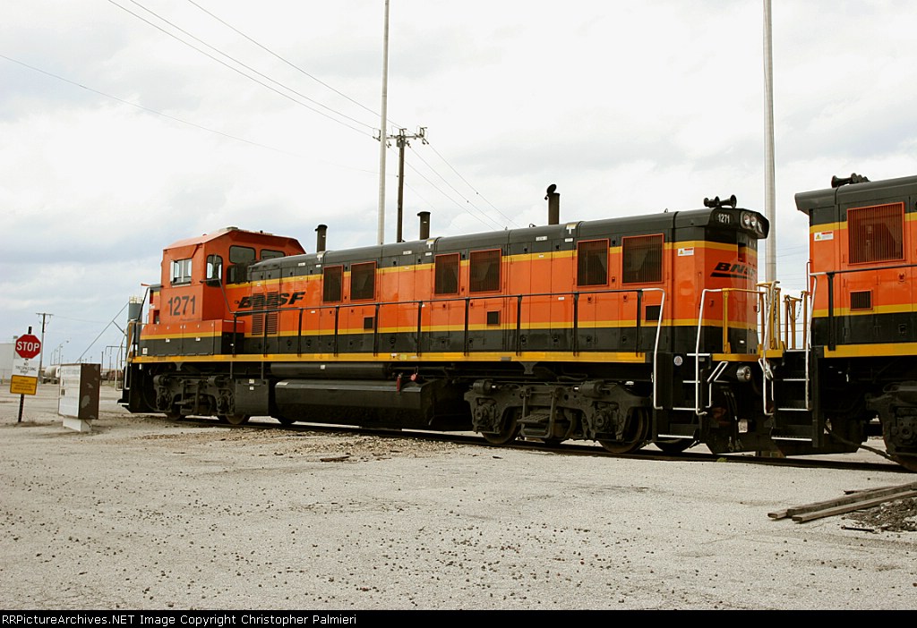 BNSF 1271